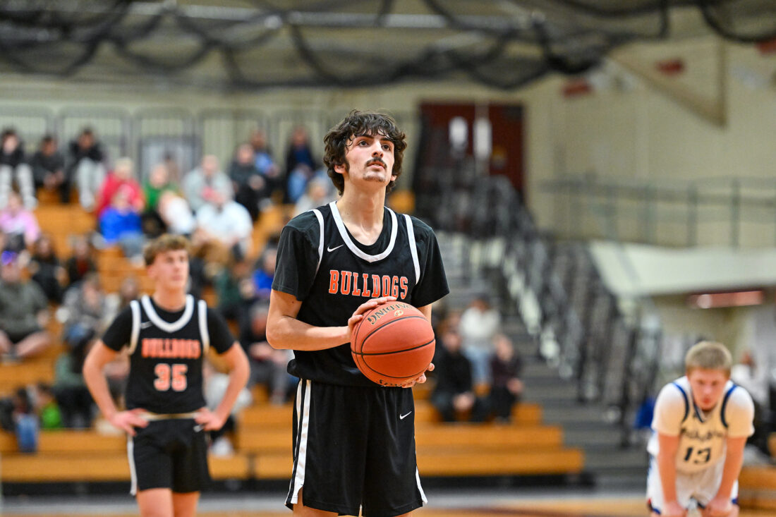 Wildcats cap Shore’s win streak at six behind 29-point outing from Hoy ...